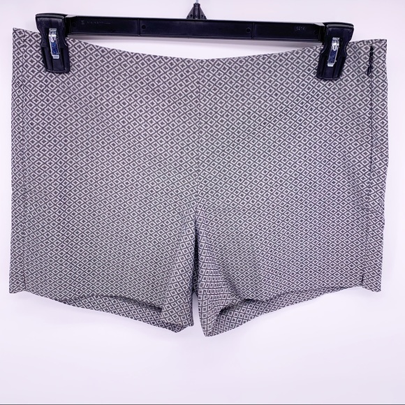 ecru | Shorts | Ecru Swift Side Zip Shorts Size 8 | Poshmark